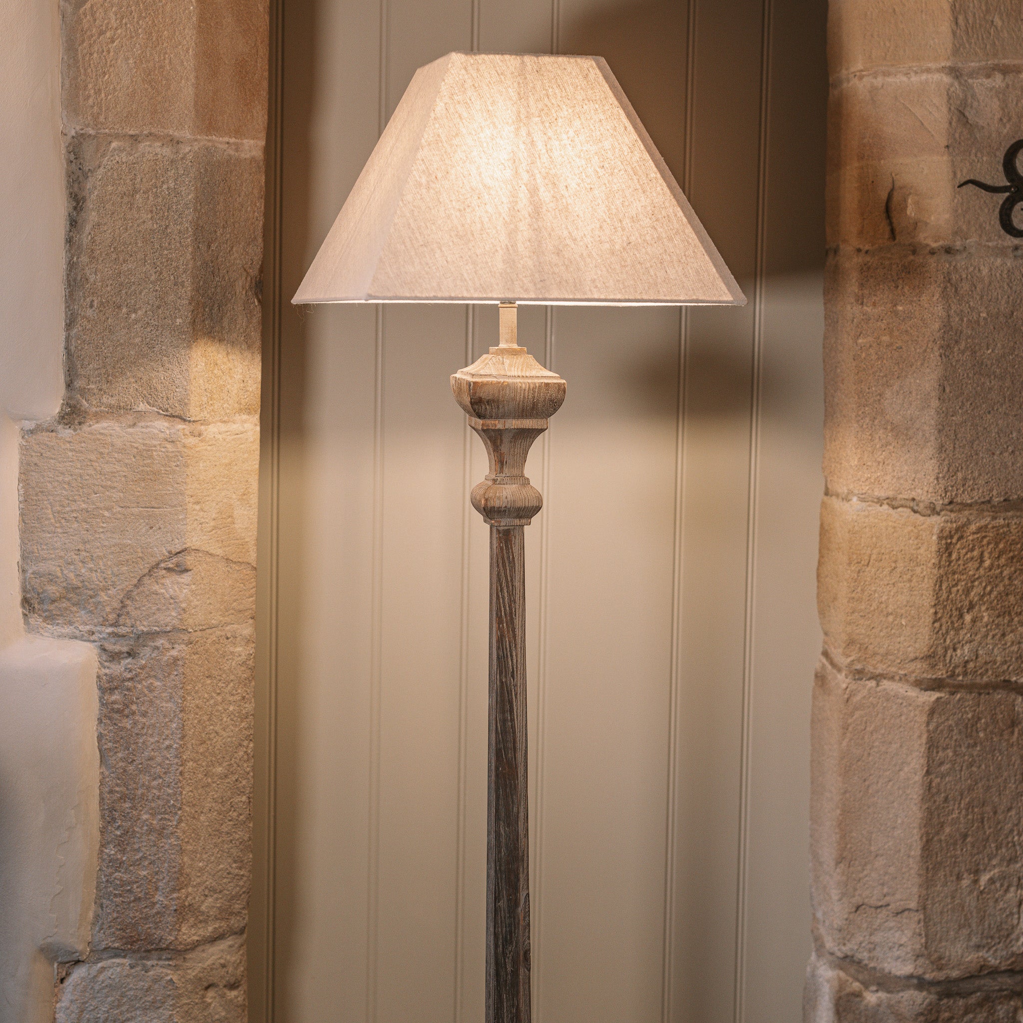 Benjamin Carved Wooden Floor Lamp With Linen Shade – Silver Mushroom