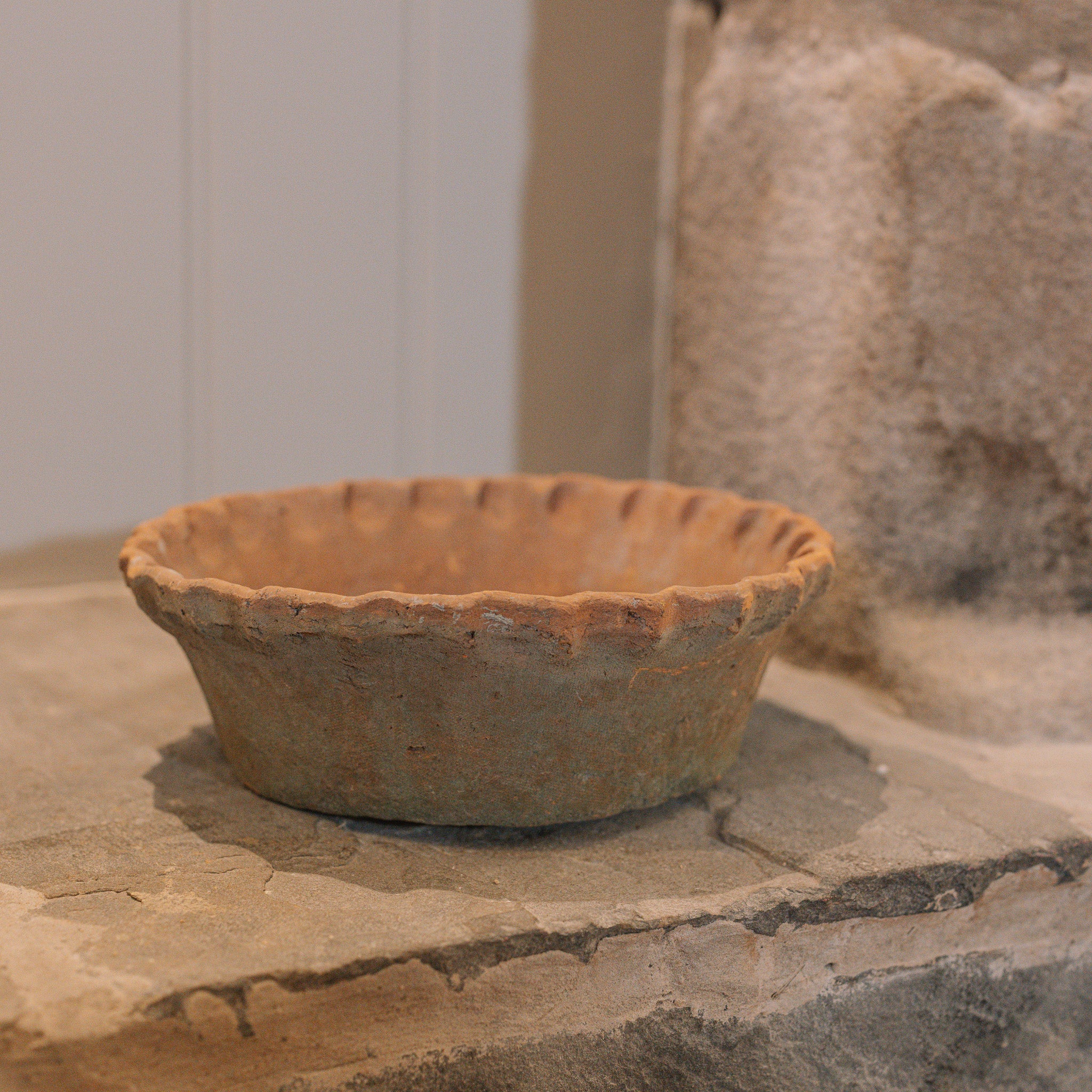 Edith Terracotta Planter - Pie Crust Rim – Silver Mushroom