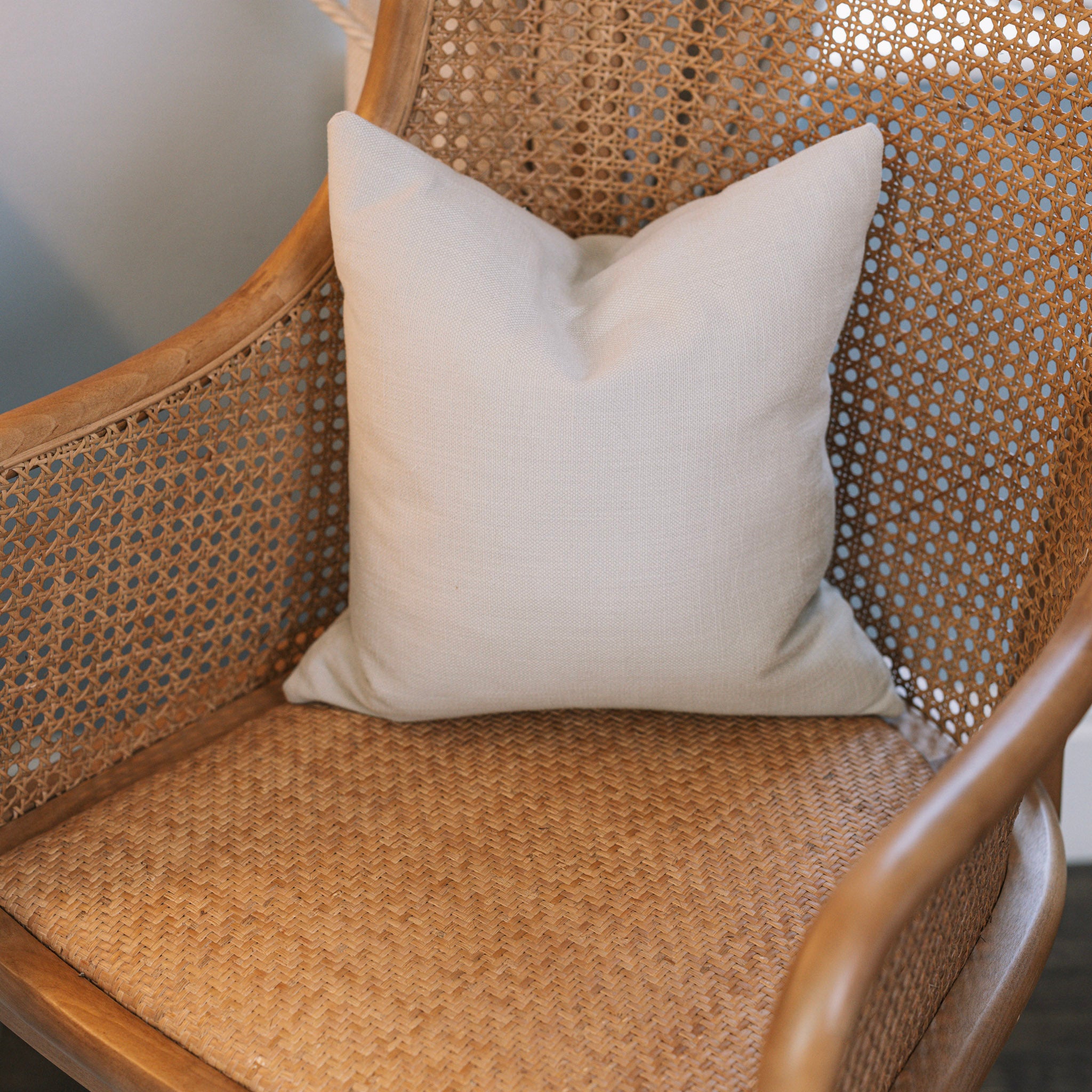 French Farmhouse Wicker Office Chair – Silver Mushroom