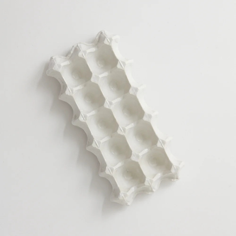 Ova White Egg Tray – Silver Mushroom