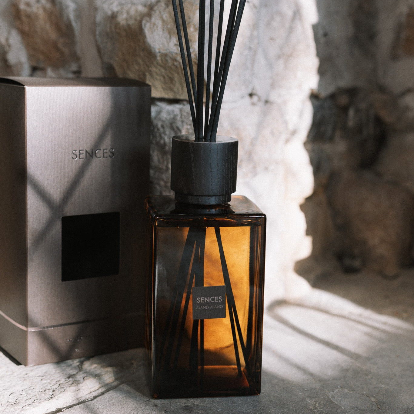 Sences Alang Alang Amber Extra Large Reed Diffuser - 2200ml – Silver ...