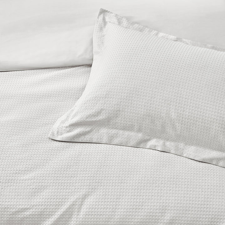 White Waffle Bedding Set – Silver Mushroom